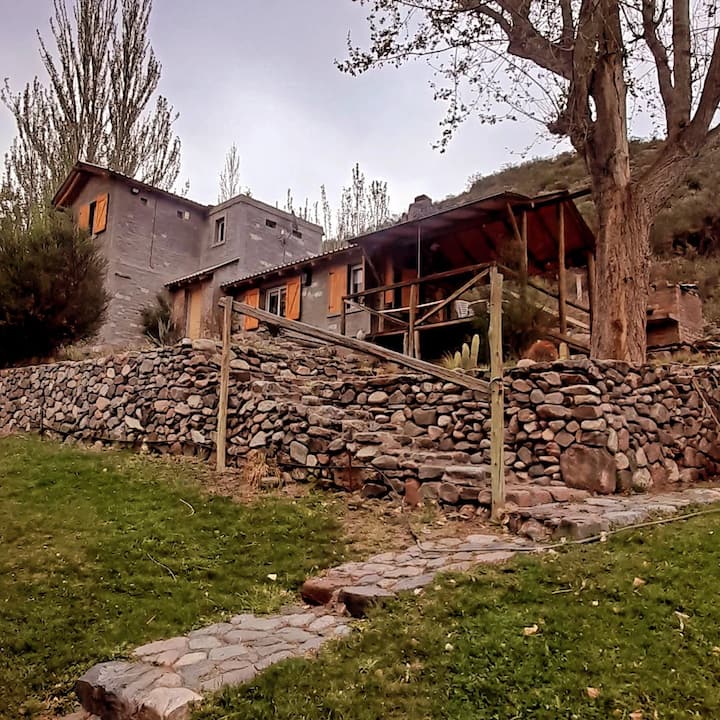 5. Walca Hospedaje De Montaña. Casa Mirador - Argentina