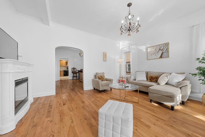 Cozy Apartment 10 Min To Nyc Train + Parking - Bayonne, NJ