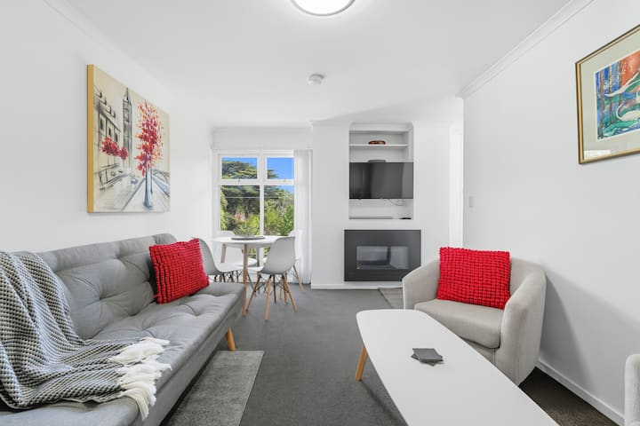 Charming Maning Ave – 2 Bedroom Unit - Sandy Bay - Hobart