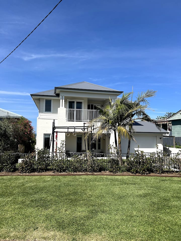 Between Two Beaches - Wollongong