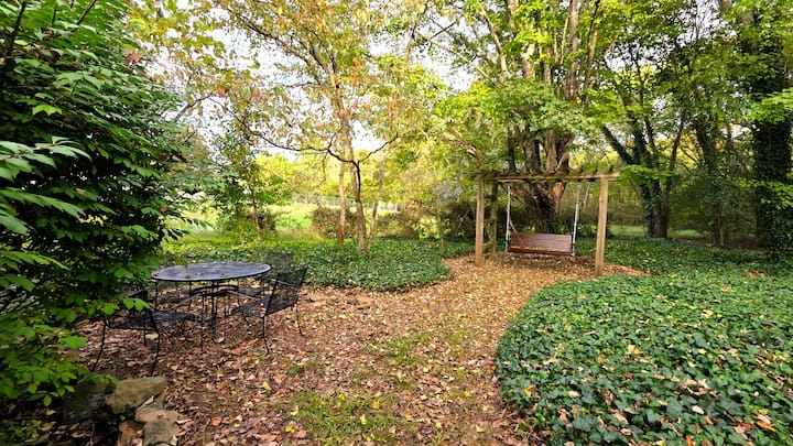 Serene Yard | Huge Garage | 3 Min To Tys - Maryville, TN