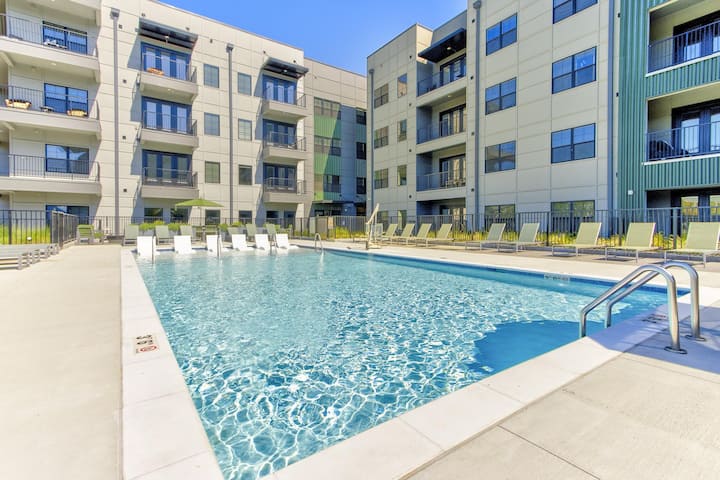 Boho Blue Escape | Pool+pickleball | Near Downtown - Memphis, TN