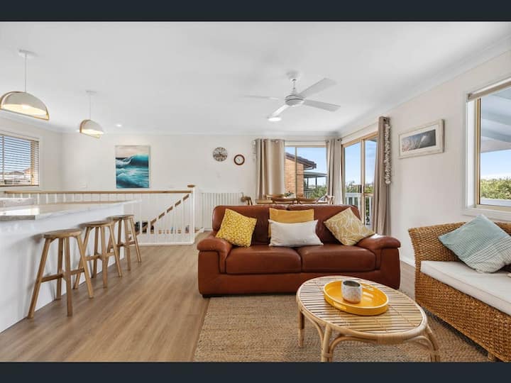 Island And Mountain View - Lake Conjola