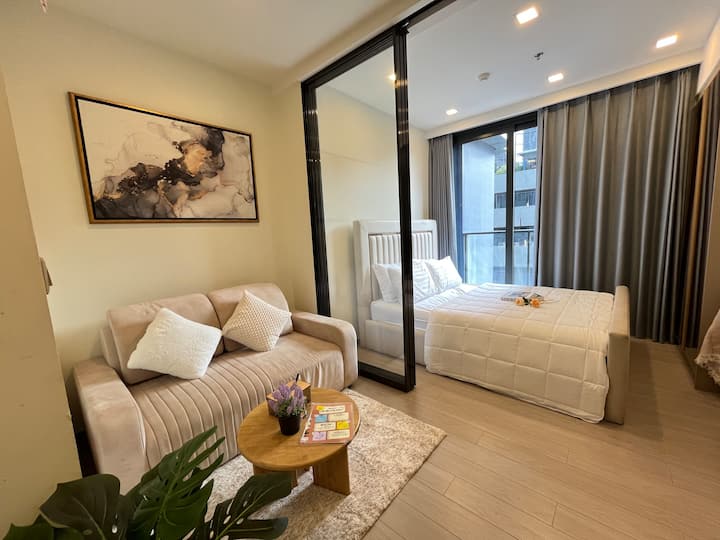 Luxury Oasis Mrt Rama9 | 100 M Pool Wi-fi 1000/500 - Bangkok