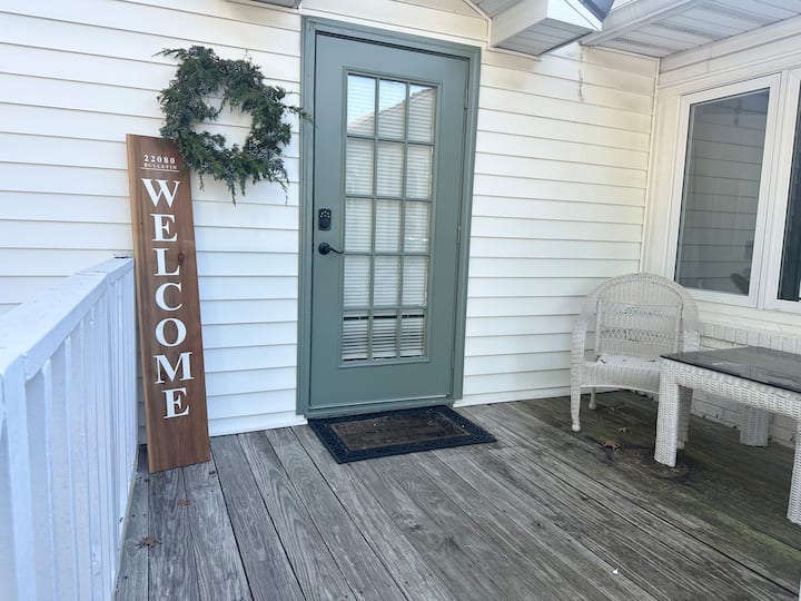 West Wing At The Stables - Waynesville, MO