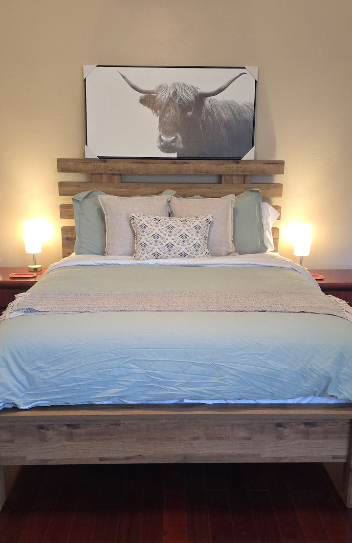 Sierra Suite Bishop: Private Entrance/walk To Town - Bishop, CA