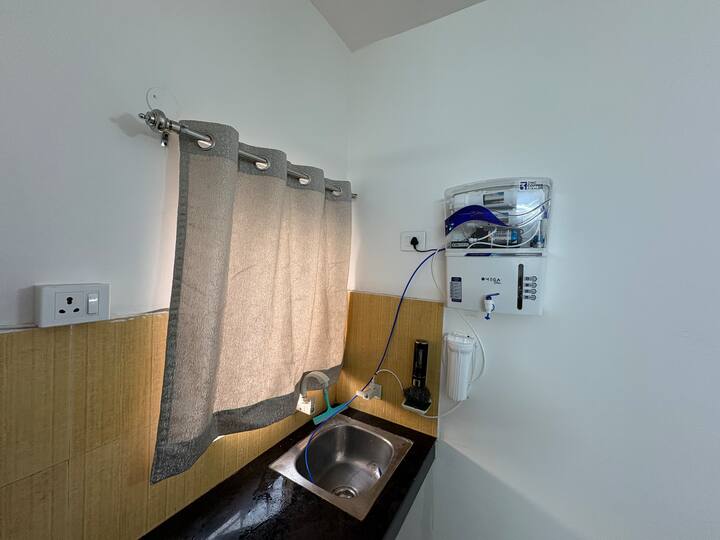 Budget Friendly Stay Near Prem Mandir | Ac | Wifi - Vrindavan