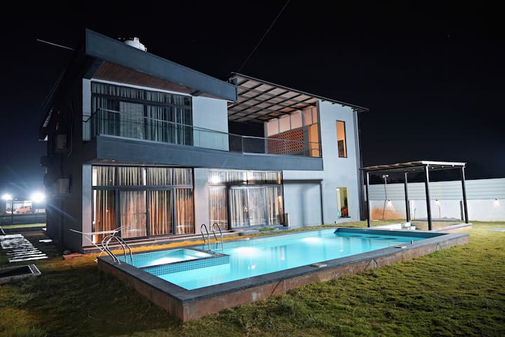 Luxe Poolside Farmhouse Escape -