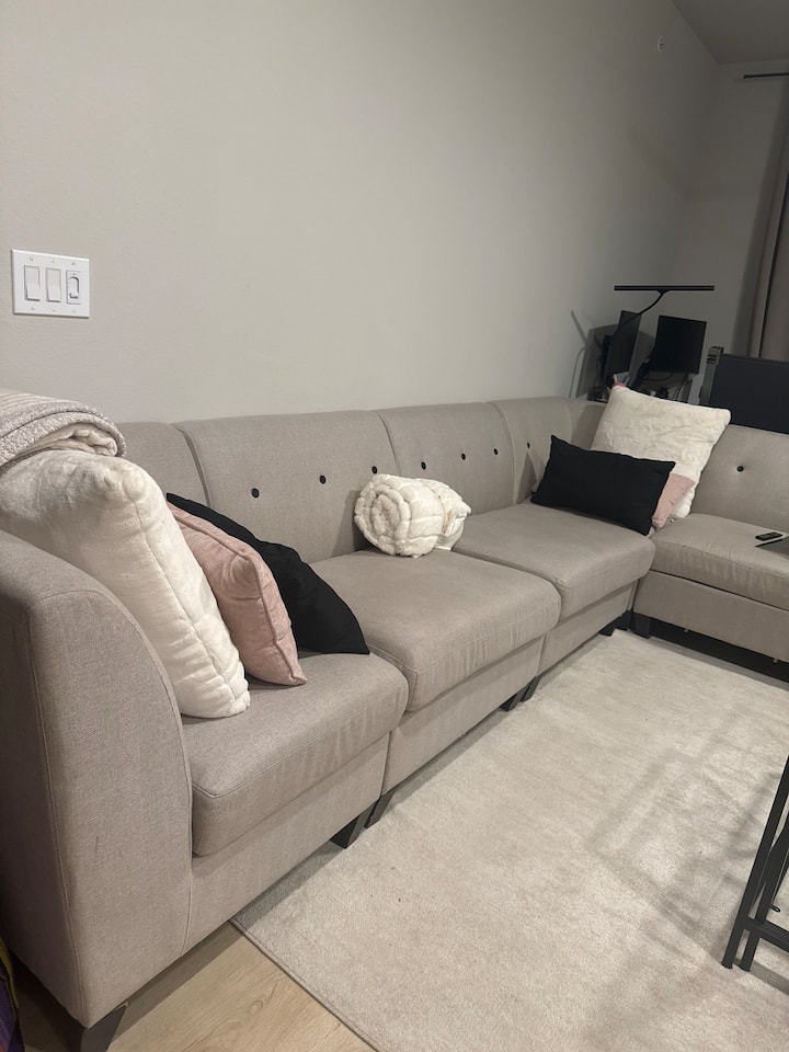 The Perfect Stay: Spotless, Modern & Fully Stocked - Katy, TX