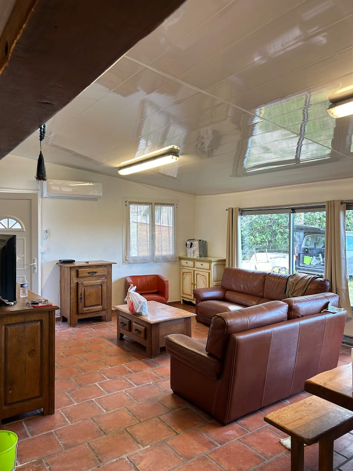 Joli Cabanon à Port Saint Louis Du Rhône - Port-Saint-Louis-du-Rhône