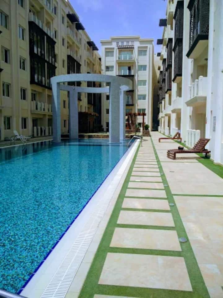 Luxury 2br Flat Pool+gym+parking|near Mall Of Oman - Muscat
