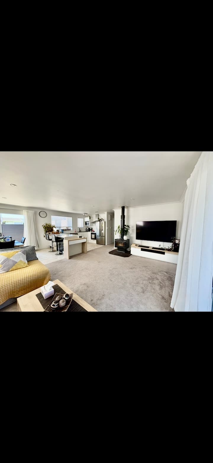 Relaxed Beach Getaway Perfect For Families & Pets - Tauranga