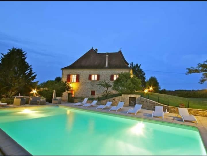 Maison Détente: Spa,sauna, 2 Piscines, Billard - Gourdon