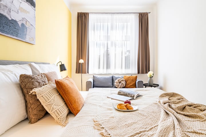 1bdr Apt. W/ Tv & Netflix • 200 Mbs Wi-fi - Prague