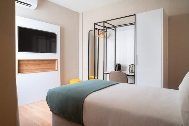 Limehome Benidorm Calle Major | Single Room - Benidorm