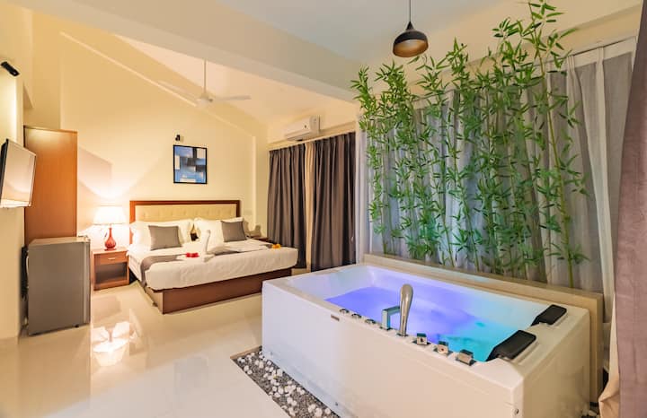 Jacuzzi Suite Near The Beach - Anjuna