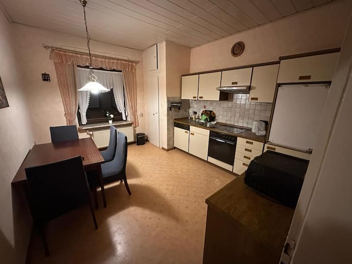 75 Quadratmeter In Trier West Im Charme Der 90er - トリール