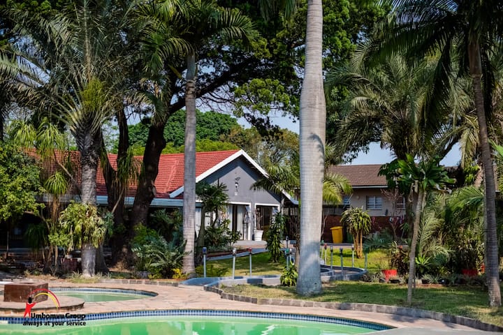 Spacious Apartment In Arboretum - Richards Bay