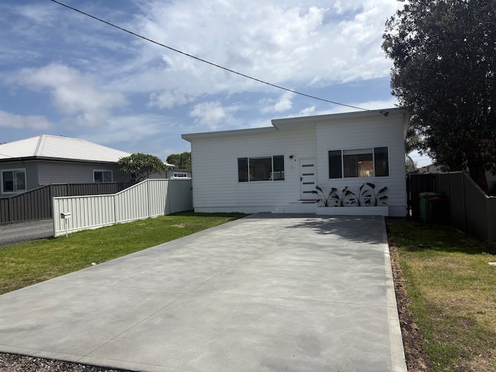 Relax & Reset | Sauna, Ice Bath & Coastal Escape - Woy Woy