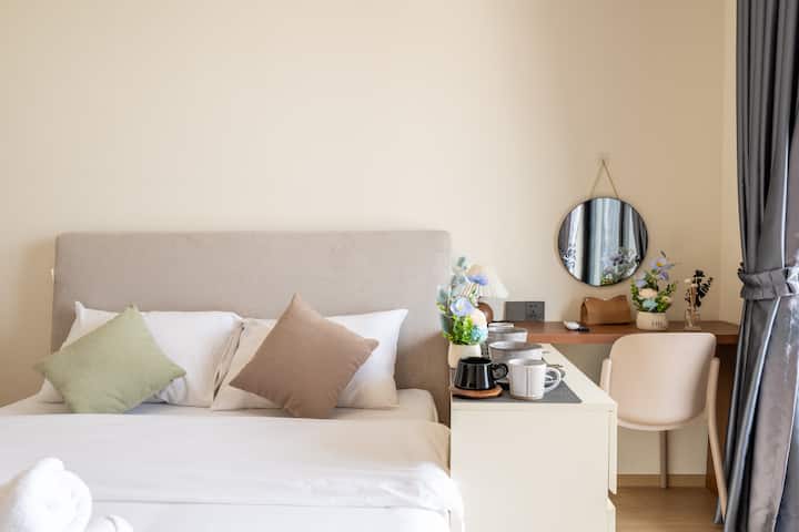 Modern Studio Retreat In The Heart Of The City - Phnom Penh