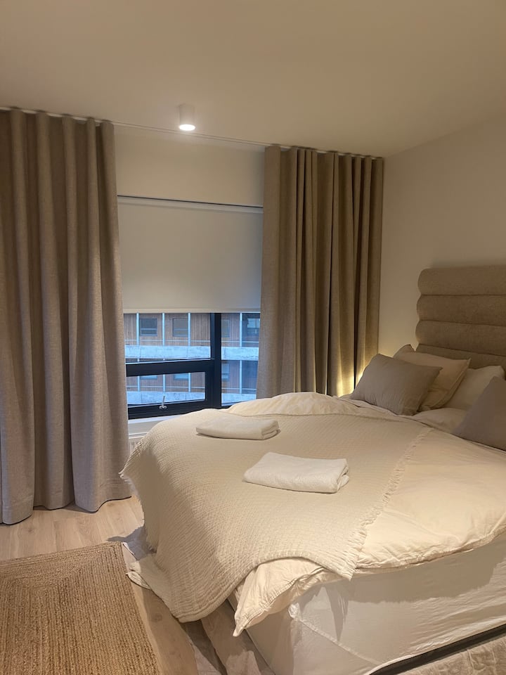 Luxury 3br/2bath  Heart Of Downtown - Free Parking - Reykjavik