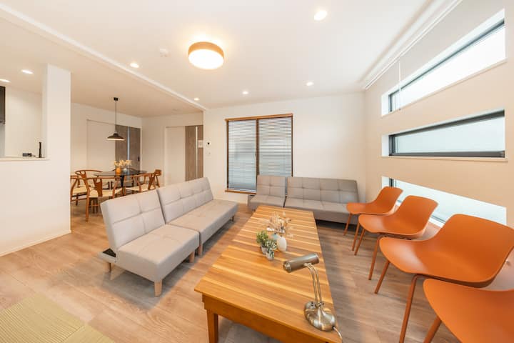 駅まで徒歩8分/電車で錦糸町5分&秋葉原12分直通/87平米/最大8名/新築/トイレ2ヶ所 - Tokyo