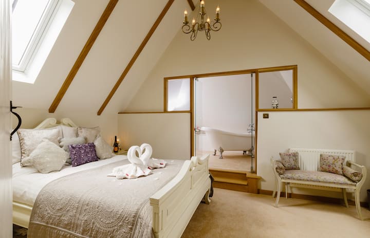 Cottage Duo - Ideal For Workers, Family, Friends - Diss