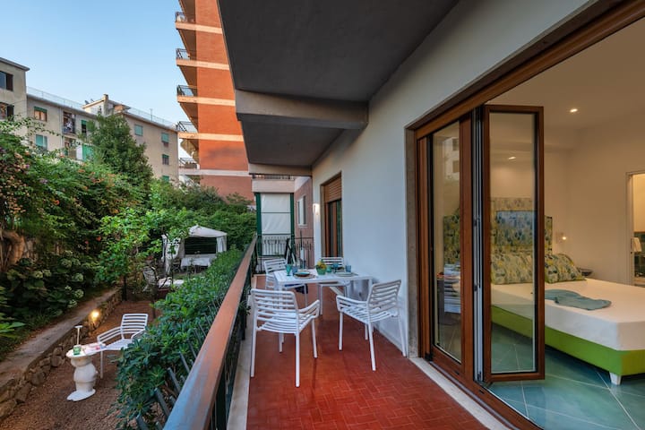 Dado's House: In The Center With Outdoor Space - Sorrento