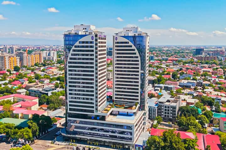 Уют на 20м этаже в центре и двор на высоте 30метр! - Tashkent