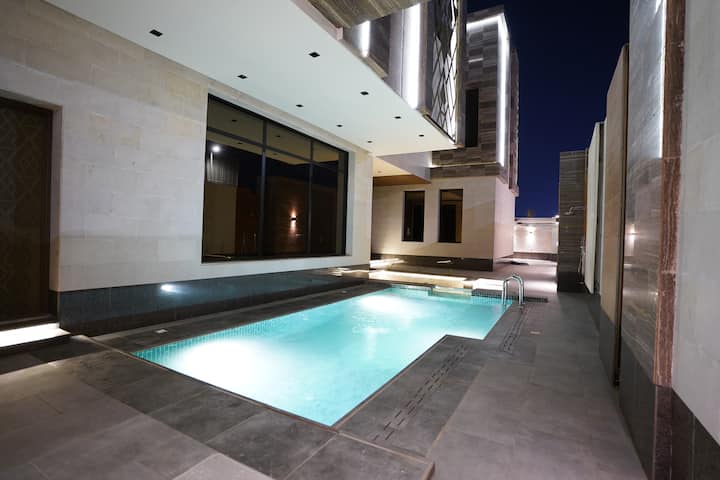 New Modern Big Villa With Swimming Pool. - Arabie saoudite