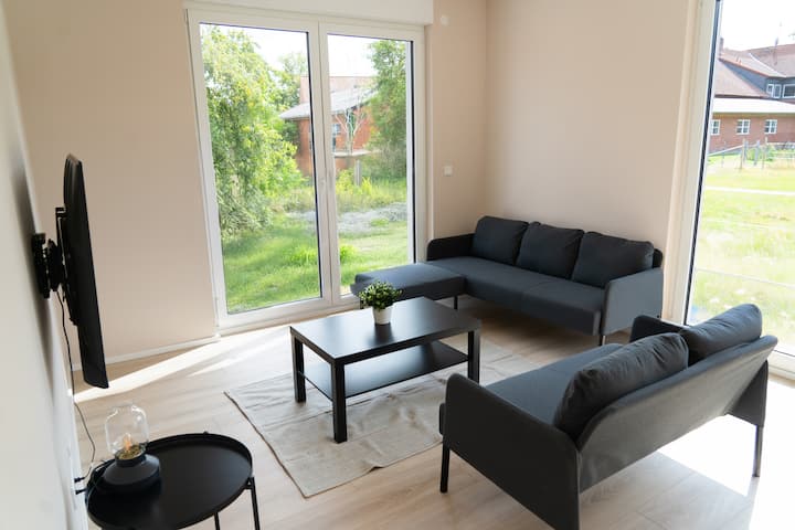 Wohlfühloase - Moderne Wohnung Mit 5 Schlafzimmern - Wedemark