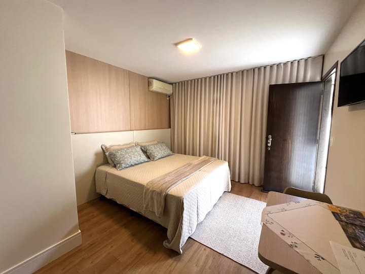 Quarto Com Wc, Wi-fi E Garagem – 15 Min Do Centro. - Blumenau