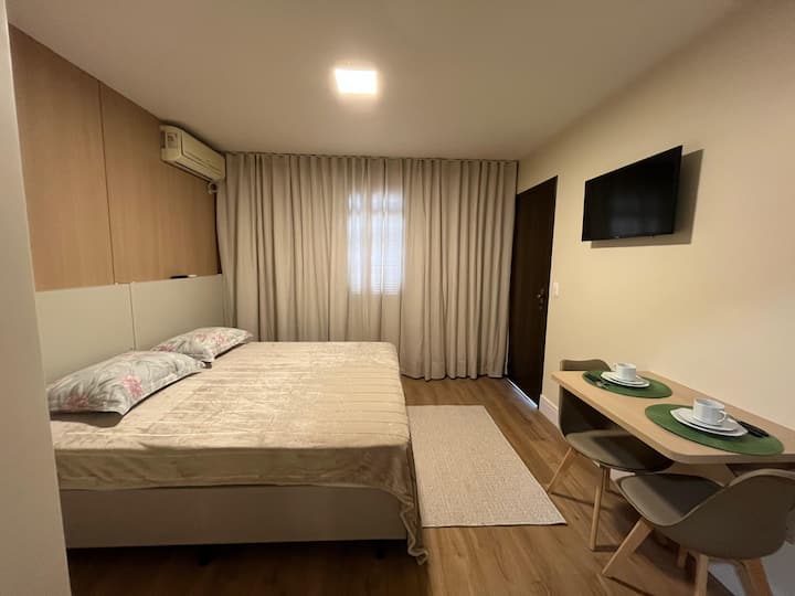 Quarto C/ Wc, Wi-fi E Garagem – 15 Min Oktoberfest - Blumenau