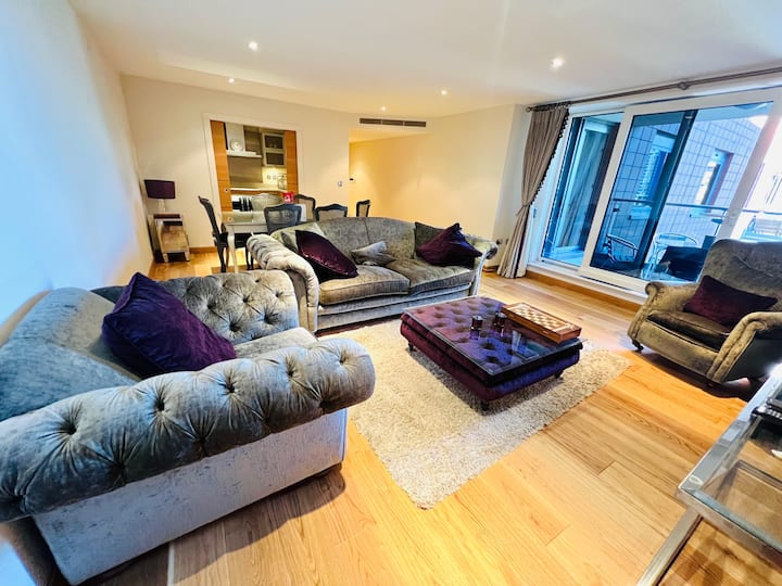 Chelsea Riverfront | Elegant 2br+balcony >1000sqf - Chelsea