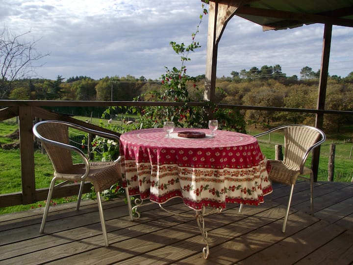 Mobile-home à La Campagne. - Puy-l'Évêque
