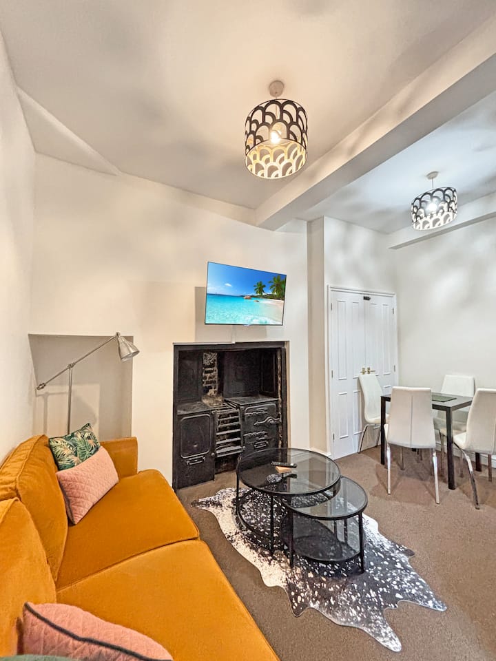 Spacious Central Ground Floor Flat Sleeps 6 Newark - Newark-on-Trent