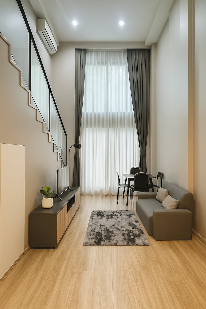 Newly Renovated Bangkok Low-rise Condo - Bangkok