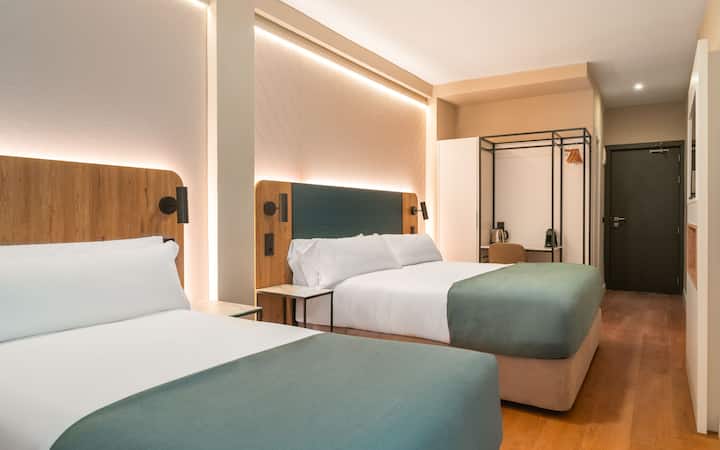 Limehome Benidorm Calle Major | Triple Room - Benidorm