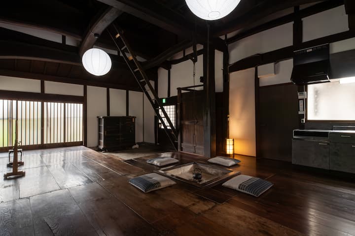 【New Open】160年の歴史に癒される古民家を一棟貸|最大8名|150㎡|無料駐車場5台 - 후쿠이시