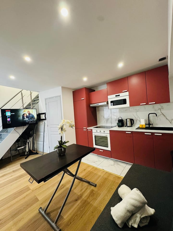 Le Loft Lensois : Duplex Rénové + Parking Gratuit - Lens