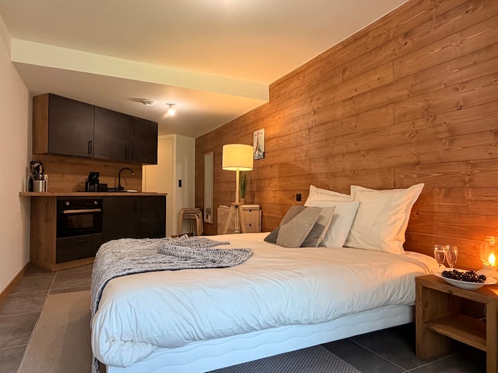 Studio Kayla - Jacuzzi, Sauna, Pool, Wifi - Les Houches