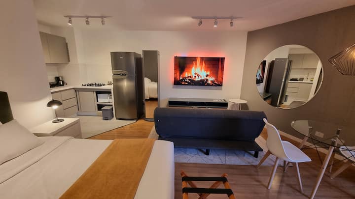 Elegante Studio L Centro Cívico L Ar Quente E Frio - Curitiba