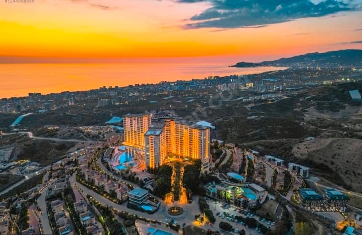 Alanya Goldcity De Ana Binaya çOk Yakın 1+1 Villa - Mahmutlar