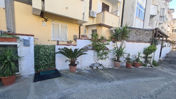 Bilocale Completamente Arredato. - Paola