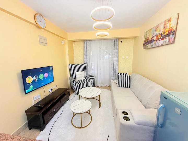 Jolli Suite 2 With Ac, Backup Gen|balcony, Netflix - Kisumu