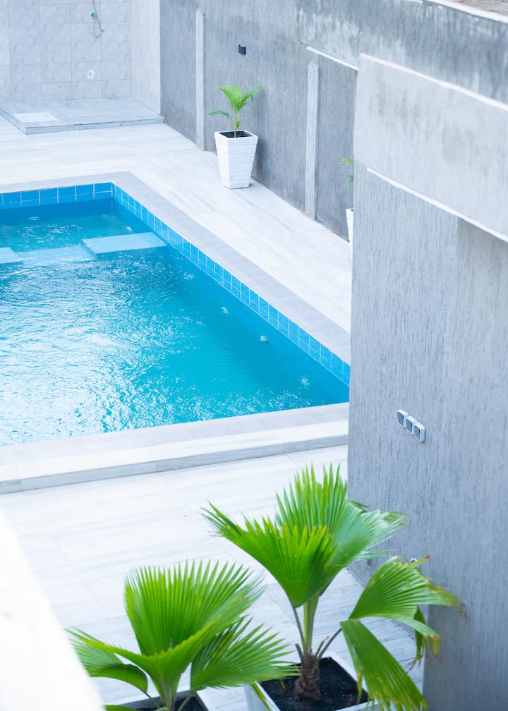 Dawoefa : Villa Cosy Avec Piscine Proche Aéroport - 로메