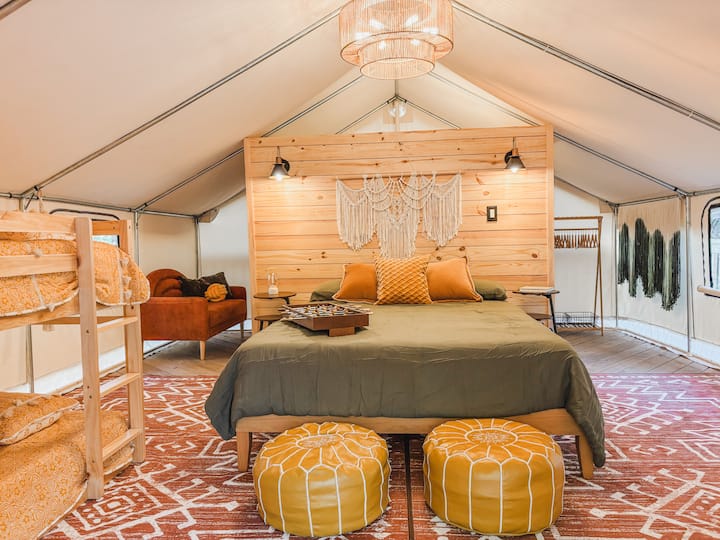 Boutique Glamping On Farm - Full Bathroom Inside! - Lake James, NC