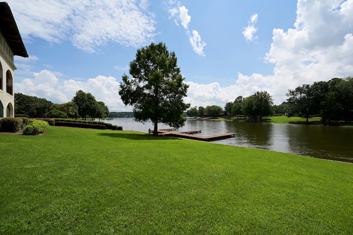 Waterside Retreat- 2br-2b Villa In Cuscowilla - Eatonton, GA