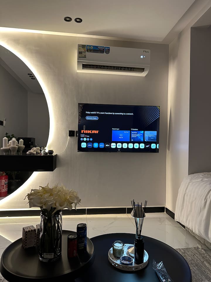 استديو بحي العقيق - موسم الرياض على بُعد دقائق ! - Saudi Arabia