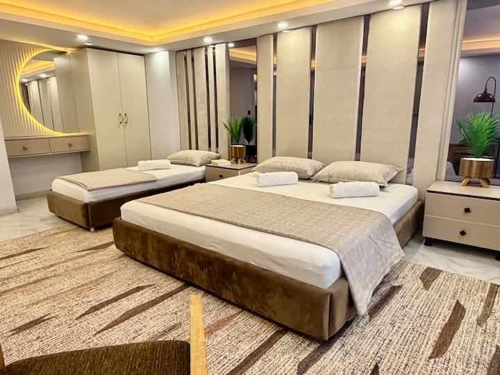 Midyat’ta Otoparklı Ve Modern Tasarımlı Taş Konak - Mardin